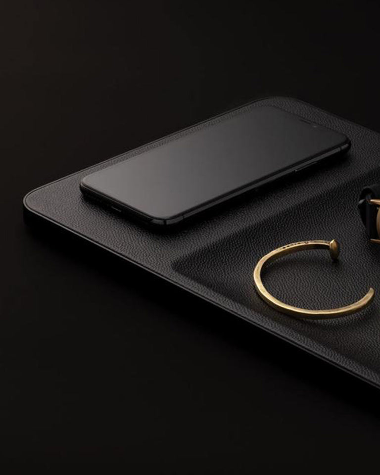 Charge your life with Courant Catch:3 Wireless Charger! – BrandsWalk